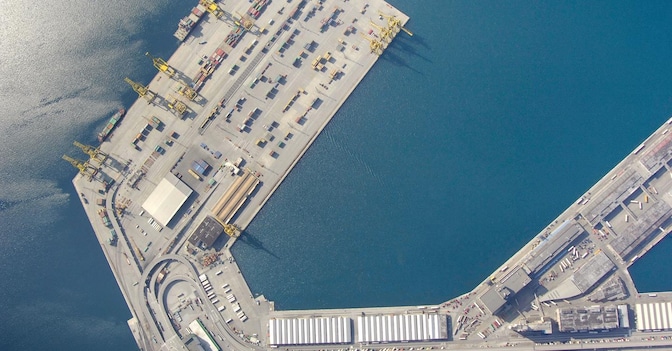 Trieste, appalto da 17,3 milioni per ampliare il molo VI del Punto Franco Nuovo | NT+ Enti ...